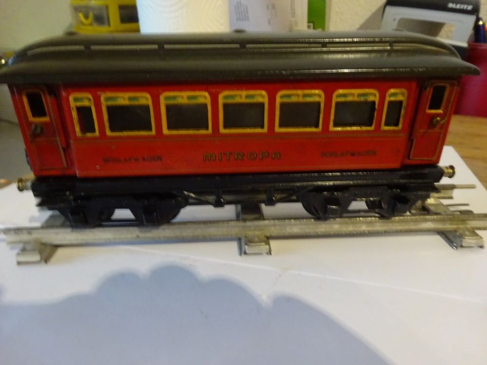 Märklin MITROPA Schlafwagen Nr.1886/0, rot, m. Cellonscheibe | Kaufen ...