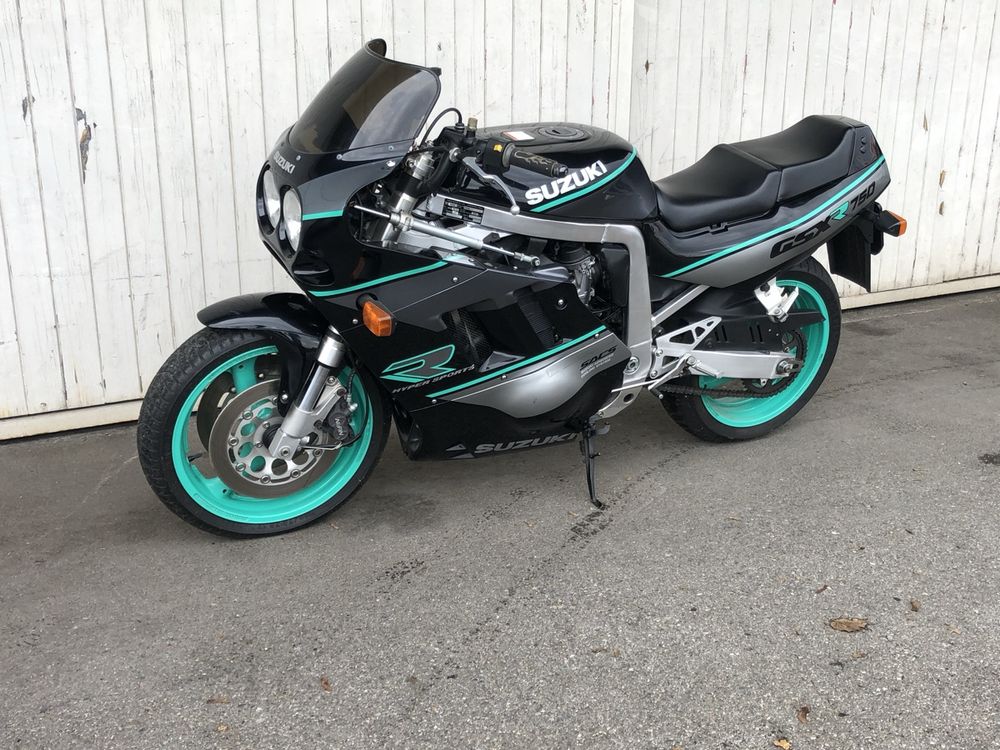 Suzuki GSX R 750. 1990 (Gebraucht) in uetendorf für CHF 1880 – nur ...