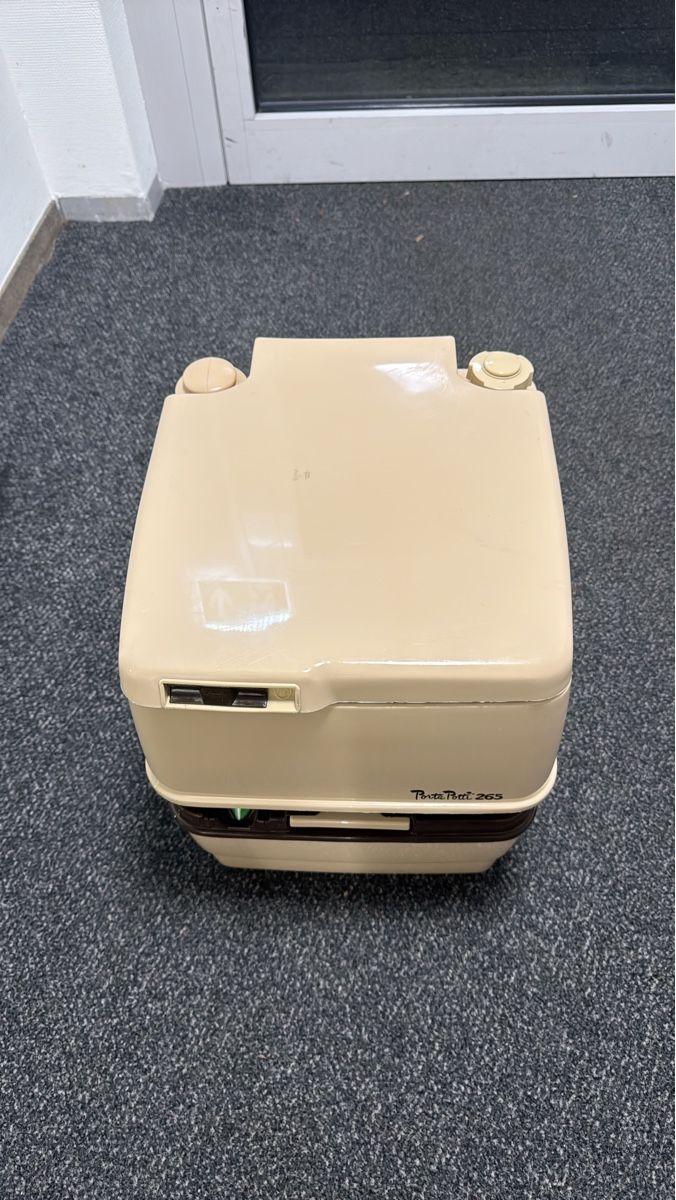 Porta Potti 265 - Camping Toilette, ideal für Unterwegs (Neu (gemäss Beschreibung)) in Adliswil ...