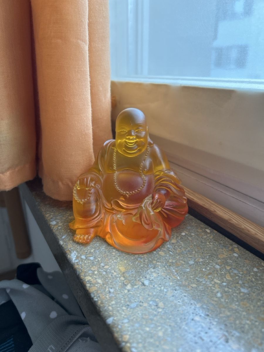 Buddha Figur, Kunstharz, neuwertig, Glücksbringer Statue (Gebraucht) in ...