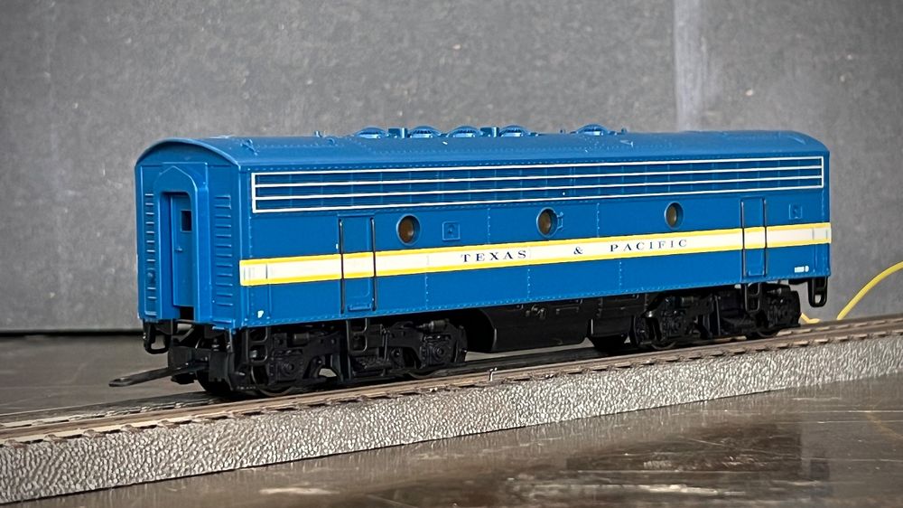 Märklin 4081 Typ EMD F7 B-Unit “Texas & Pacific” | Kaufen auf Ricardo