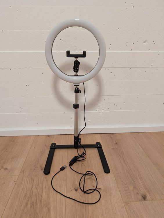 Dimmbare LED Ringleuchte fürs Handy (Neu (gemäss Beschreibung)) in ...