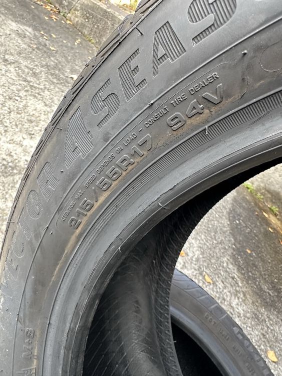 2 x Good Year M+S 215 /55 R 17 (Neu (gemäss Beschreibung)) in ...