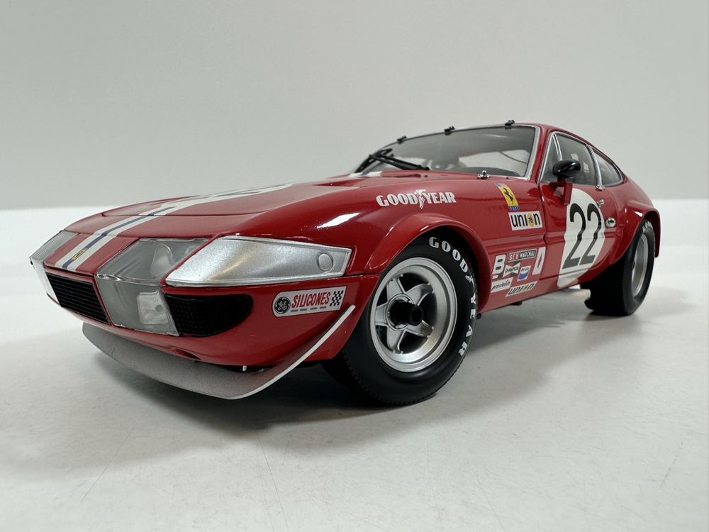 Ferrari 365 GTB4 1:18 Daytona Competizione, inkl.OVP, KYOSHO (Neu ...