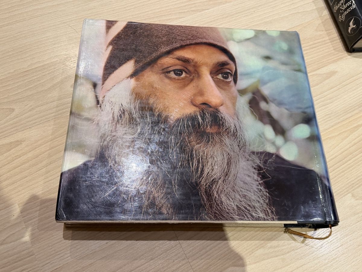 Osho "The Sound of Running Water" Buch, Nr. 303/1000! (Gebraucht) in ...