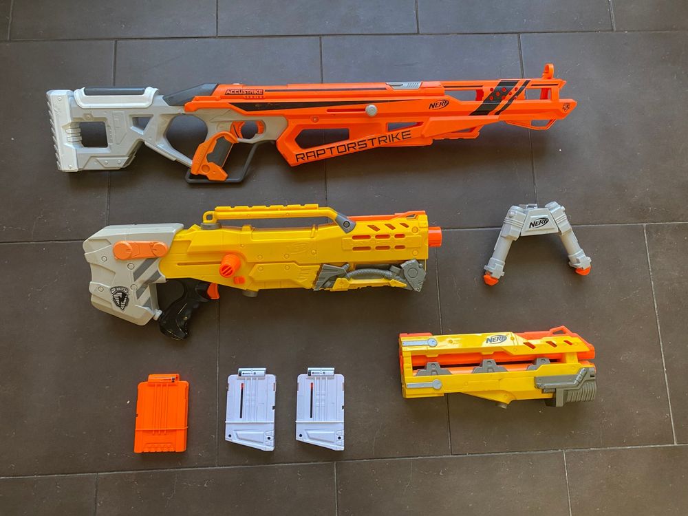 2 Nerfs mit Zubehör | Kaufen auf Ricardo