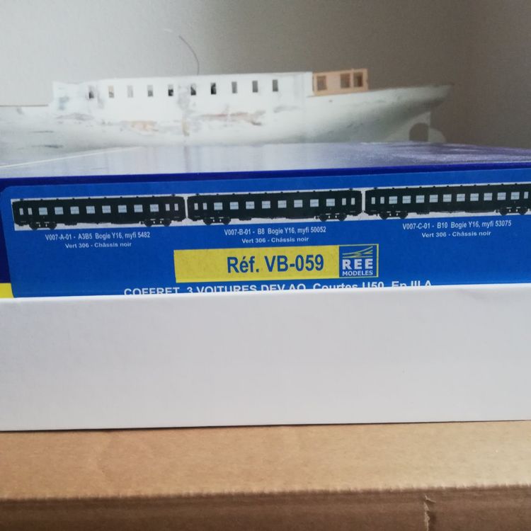 REE VB-059 3tlg.Wagenset A3B5 + B8 + C10, SNCF Epoche III (Neu (gemäss Beschreibung)) in Riehen ...