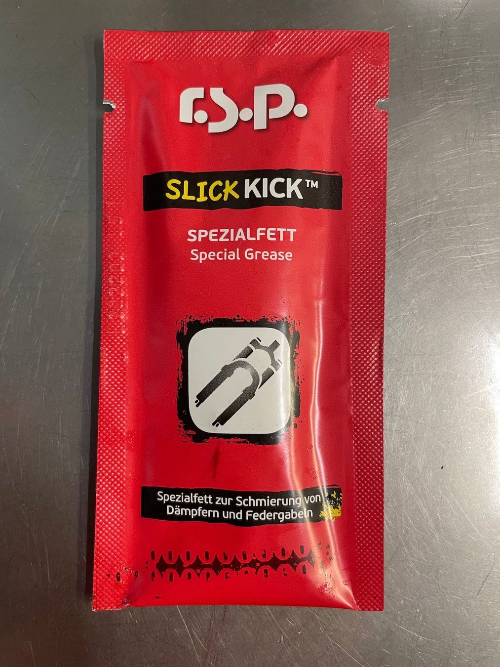 RSP Slick Kick Dämpfungsfett - 4 x 8g (Neu und originalverpackt) in Massongex für CHF 2 – mit ...