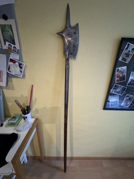 Hellebarde (Gebraucht) in Wettingen für CHF 70 – nur Abholung auf ...