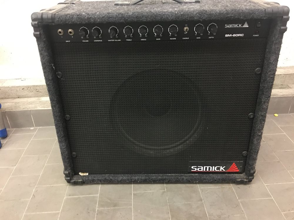 Gitarrenverstärker SAMICK, 70 Watt (Gebraucht) in Berikon für CHF 89 – nur Abholung auf Ricardo ...