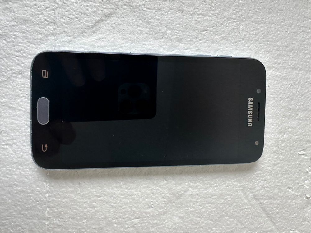 Samsung Galaxy SM - J530F | Kaufen auf Ricardo