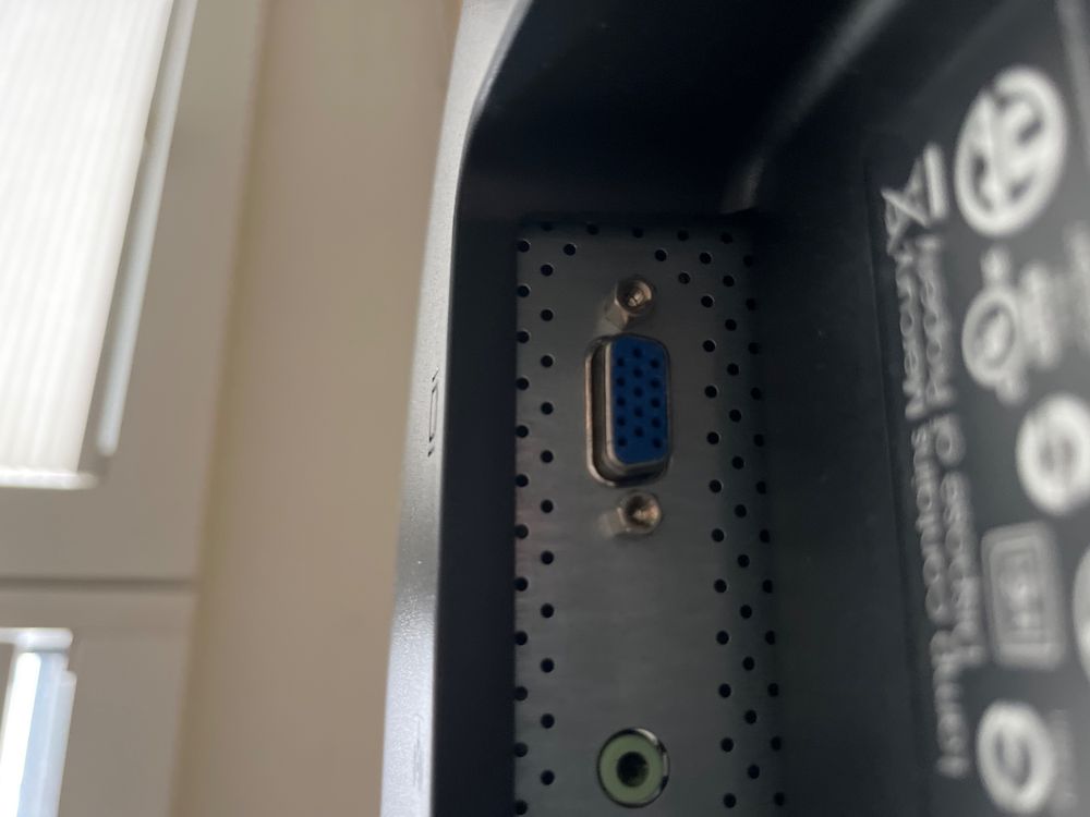 🔥Hp Monitor 2303v (Gebraucht) in Dallenwil für CHF 10 – mit Lieferung ...