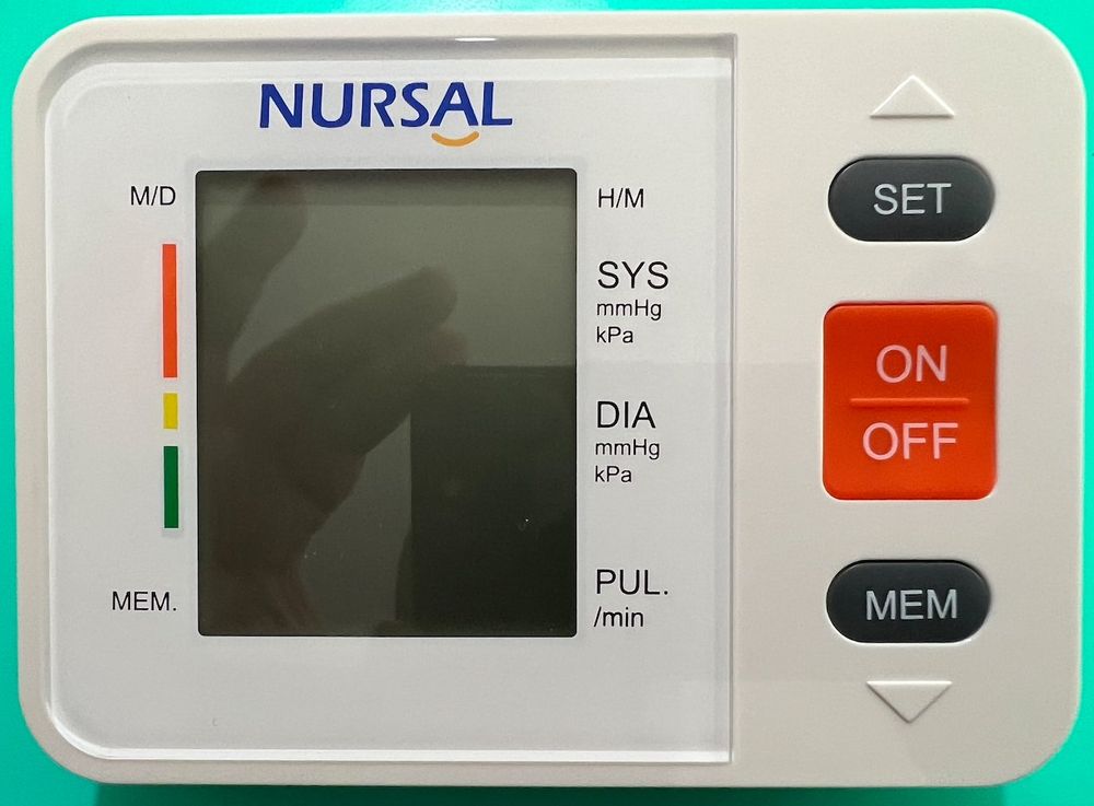 NURSAL ELECTRONIC BLOOD PRESSURE MONITOR - BLUTDRUCKMESSER | Kaufen auf Ricardo