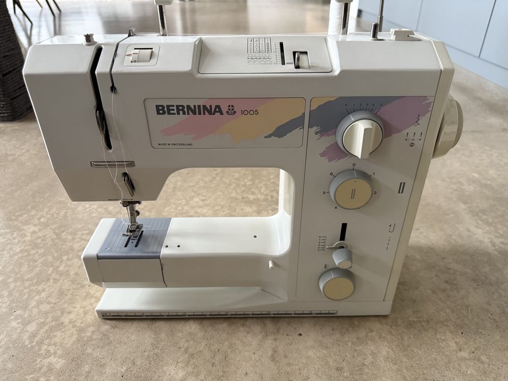 Bernina 1005 Nähmaschine, sehr guter Zustand, Inkl. Zubehör (Gebraucht ...