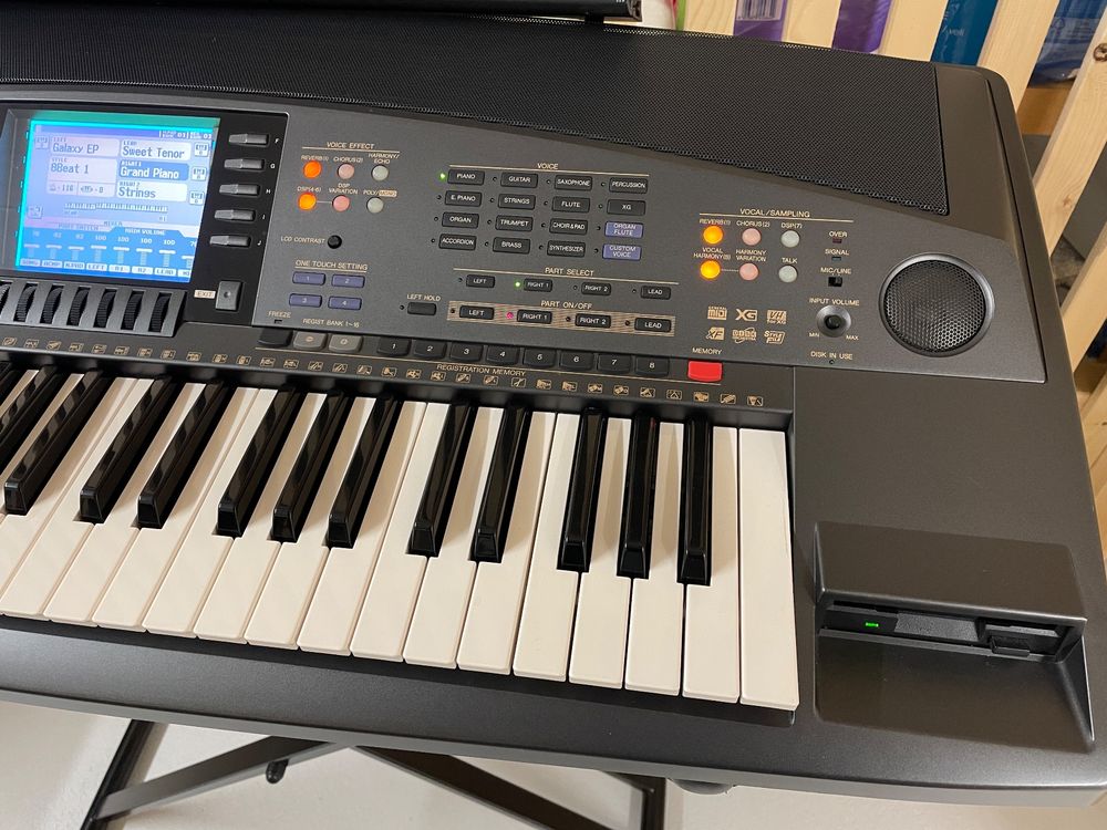Yamaha PSR-8000 Keyboard in Top Zustand (Gebraucht) in Abtwil für CHF ...