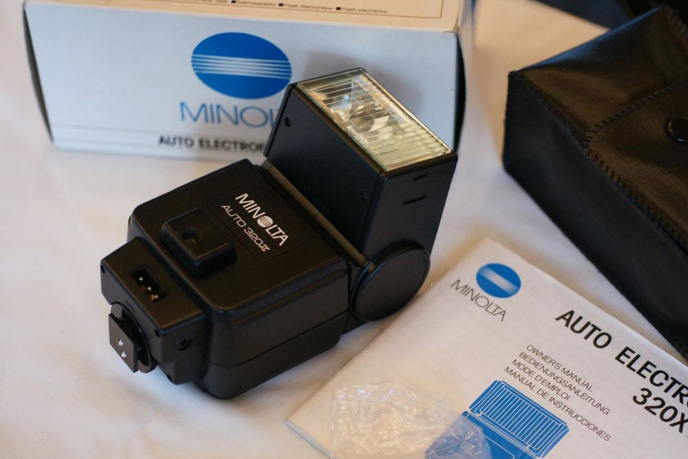 Minolta Auto Electroflash 320X (Neu (gemäss Beschreibung)) in Oetwil a ...