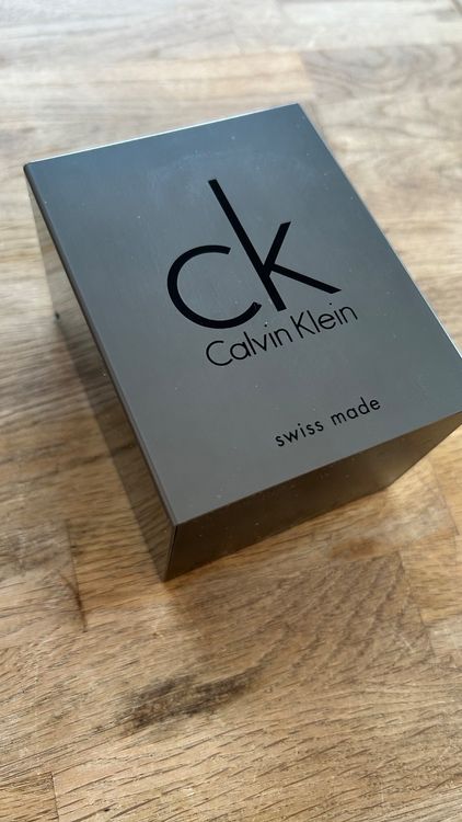 Calvin Klein metal case (Gebraucht) in Lugano für CHF 3 – mit Lieferung ...