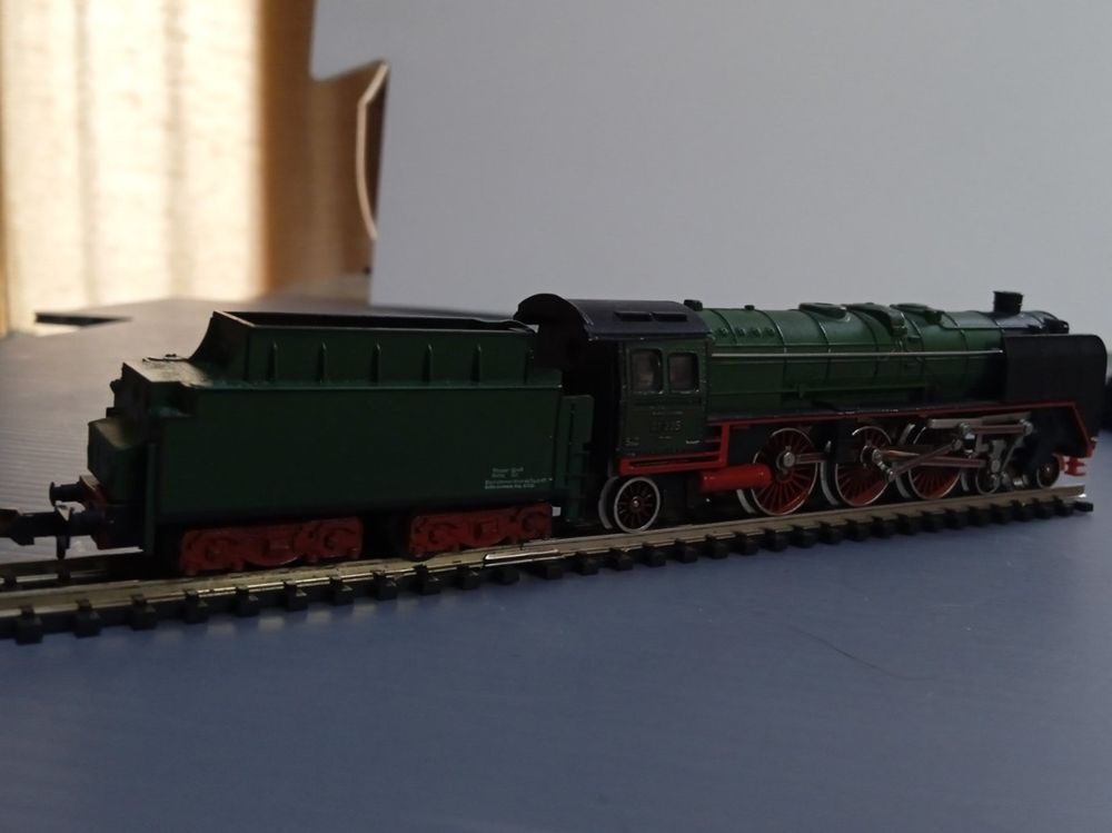 Spur N Minitrix Dampflok BR 01 235 grün . aus Vitrine | Acheter sur Ricardo