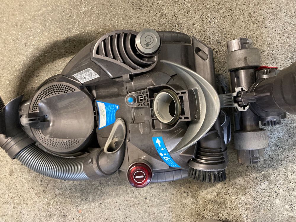Dyson DC20 Stowaway animal pro (Gebraucht) in Meggen für CHF 41 – nur ...