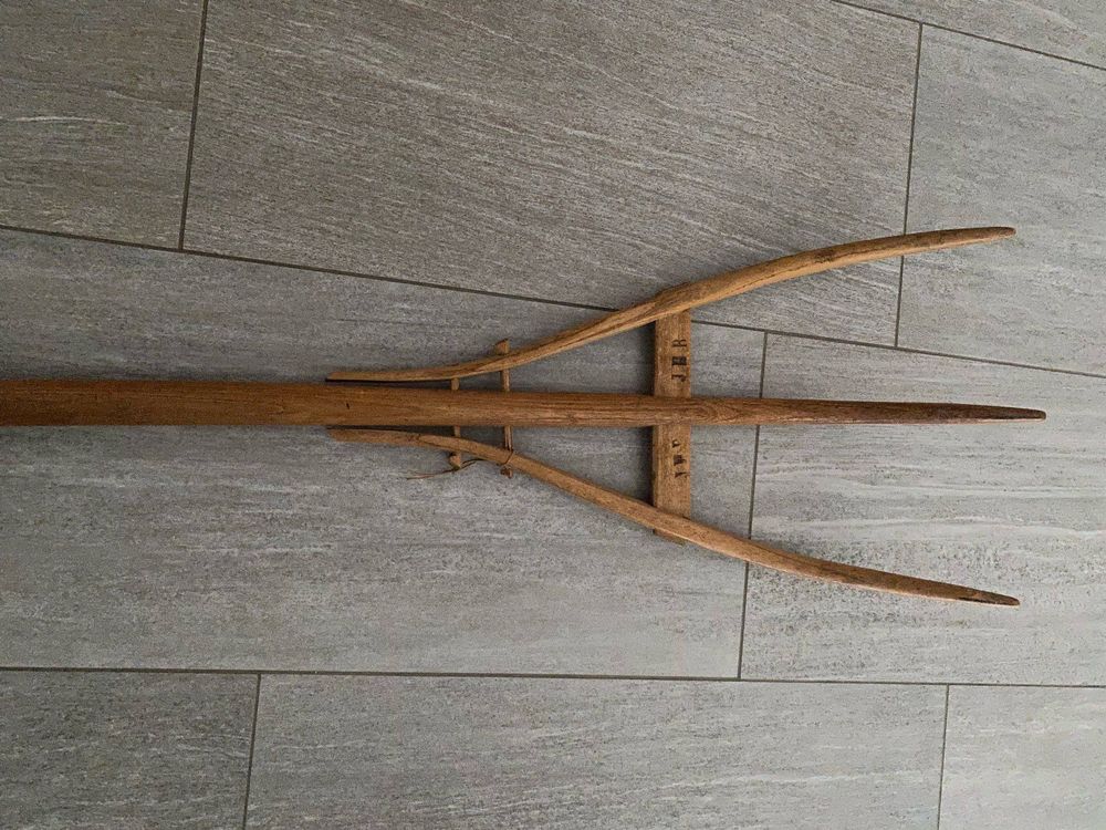 Holzgabel und Stahlgabel (Gebraucht) in Domat/ Ems für CHF 20 – nur ...