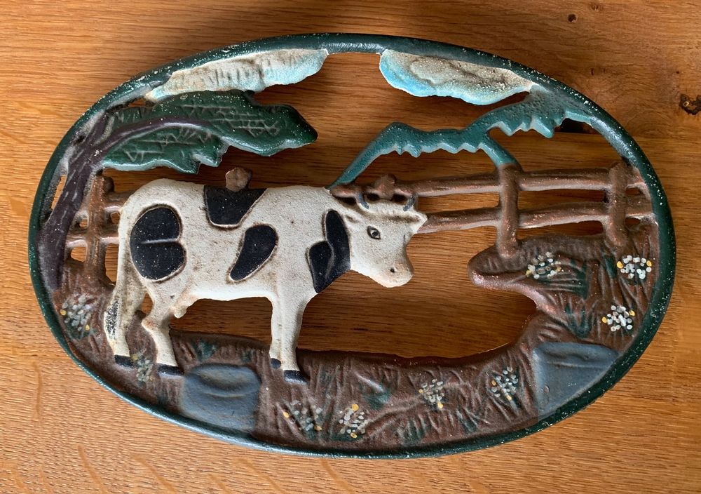 Tisch Untersetzer „Kuh“ aus Gusseisen (Gebraucht) in Zumikon für CHF 20 – mit Lieferung auf ...