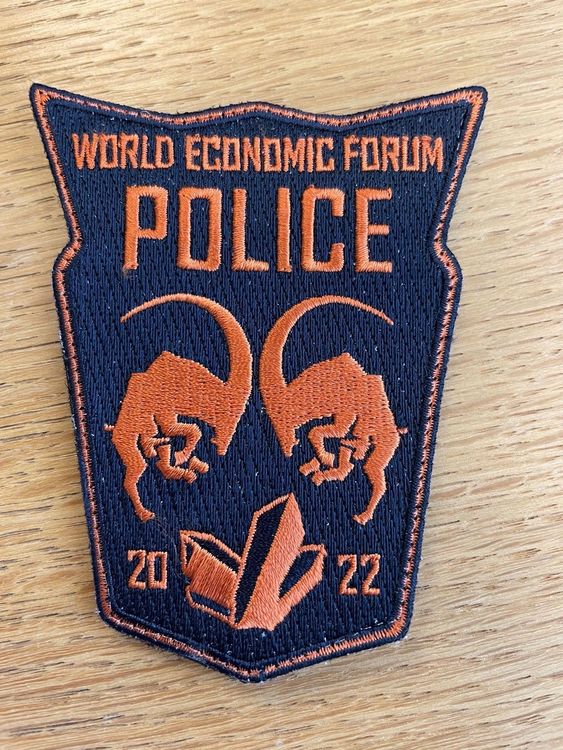 WEF 2022 Badge (Neu (gemäss Beschreibung)) in Widen für CHF 44 – mit ...