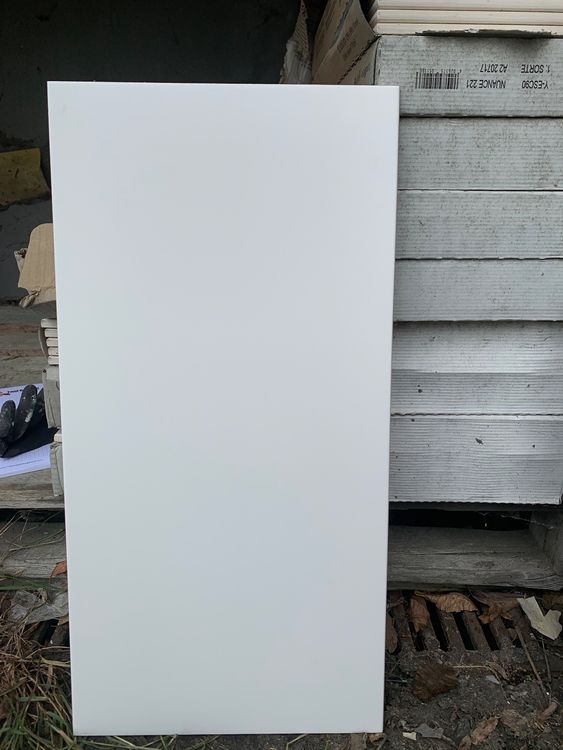 Platten weiss matt 30cmx60cm, total 8.75m2 (Neu und originalverpackt ...