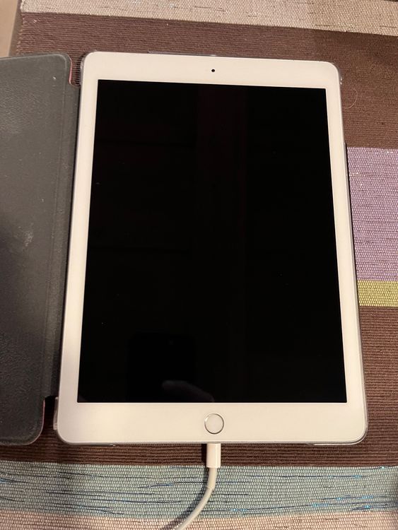 iPad 6. Generation, 128 GB, Wi-Fi | Kaufen auf Ricardo