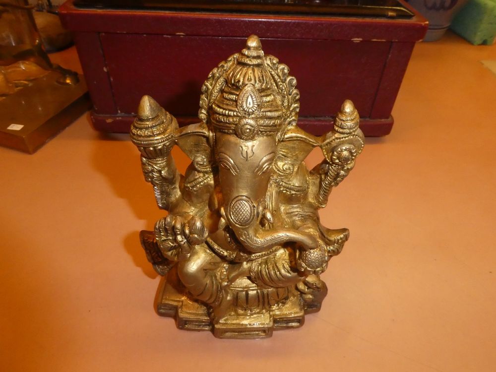 Wunderschöne Ganesha Statue aus Messing, handgefertigt (Gebraucht) in ...