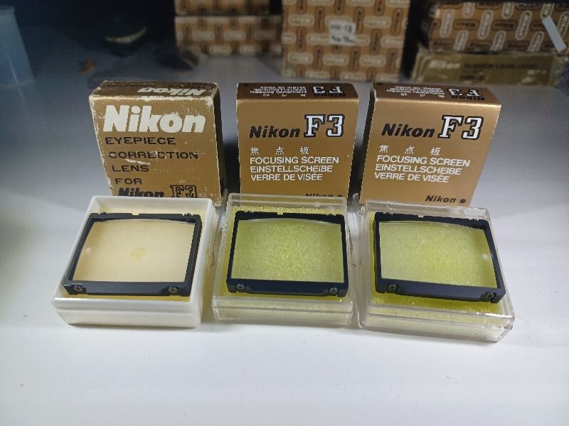 Nikon F3, 3 focusing screen dans boîte d'origine (Gebraucht) in Travers ...