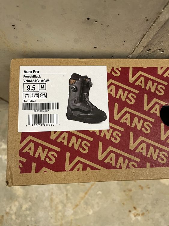 Vans Aura pro (Neu und originalverpackt) in Cressier NE für CHF 150 ...