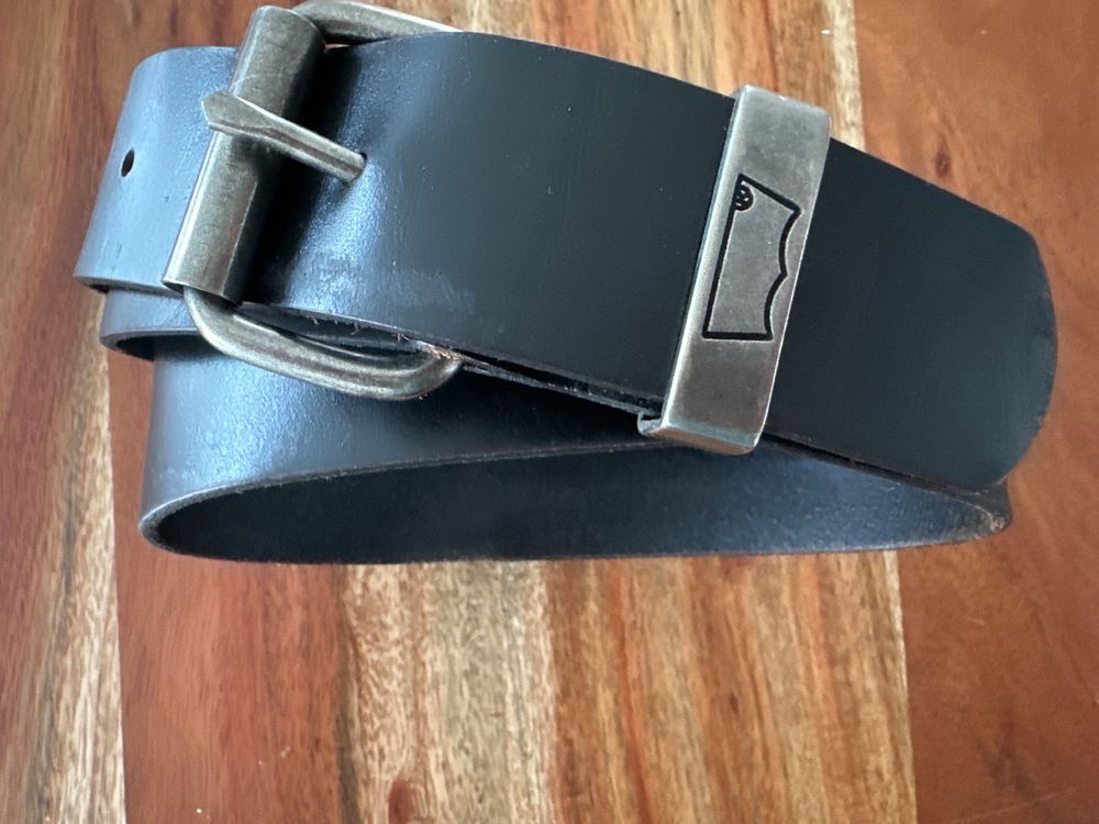 Levi's Ledergürtel/Original sehrt selten (Gebraucht) in Widnau für CHF 21 – mit Lieferung auf ...