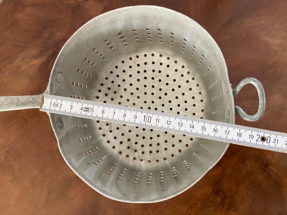 antikes Sieb aus Weissblech Lochsieb (Gebraucht) in Subingen für CHF 19 ...