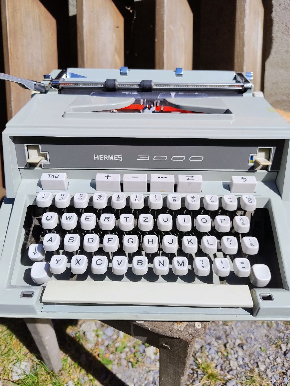 Vintage machine à écrire Hermes 3000 (Gebraucht) in Martigny für CHF 93 – mit Lieferung auf ...