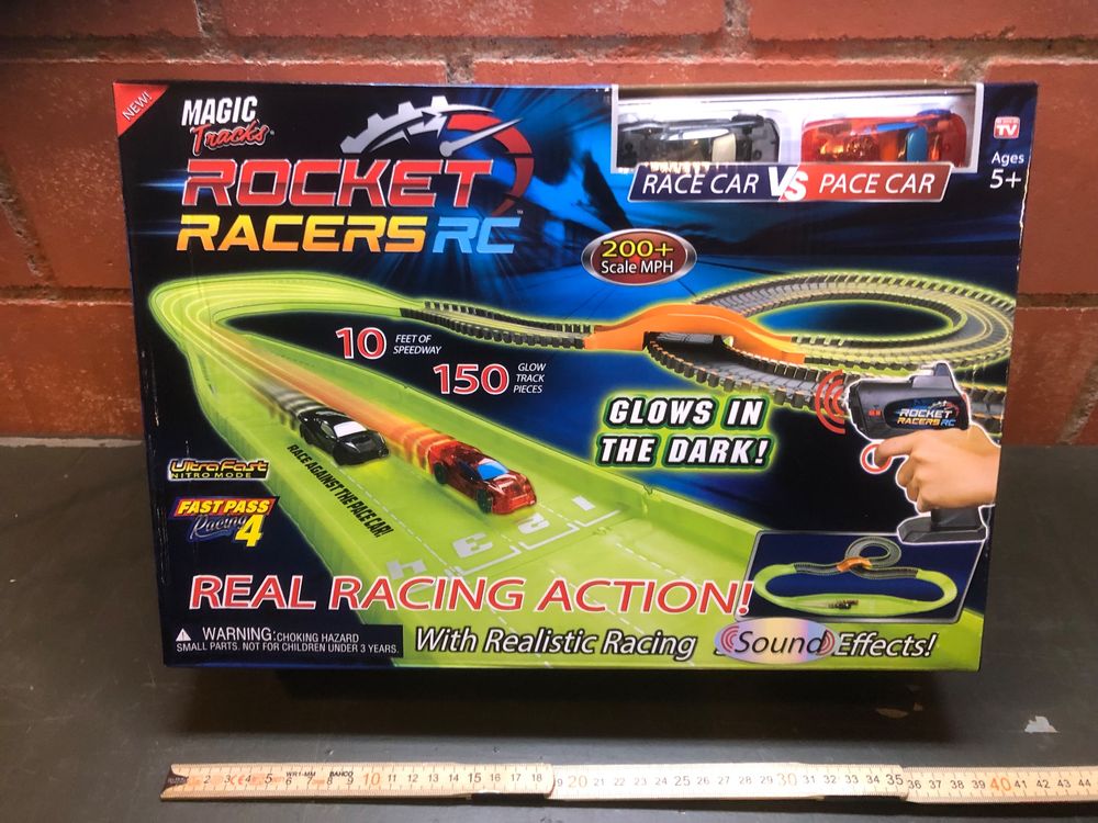 Autorennbahn Rocket Racers RC Magic Tracks Autorennbahn (Neu (gemäss ...