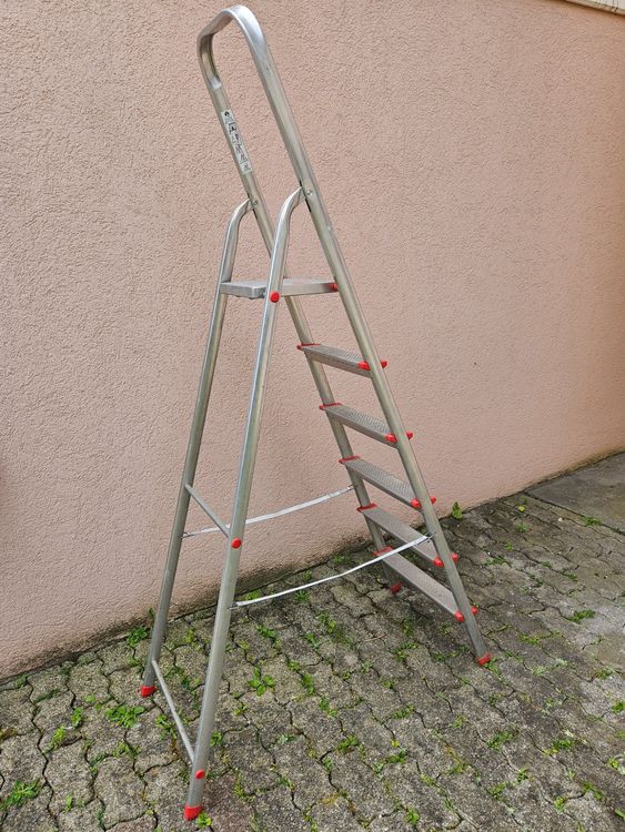 Bockleiter aus Alu mit Podest (Gebraucht) in Madetswil für CHF 21 – nur ...