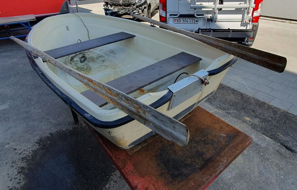 Bateau à rames (Gebraucht) in Cossonay-Ville für CHF 233 – nur Abholung ...