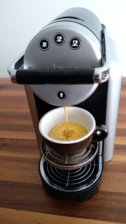 Nespresso Kaffeemaschine ZENIUS Pro (Gebraucht) in für CHF 235 – mit ...