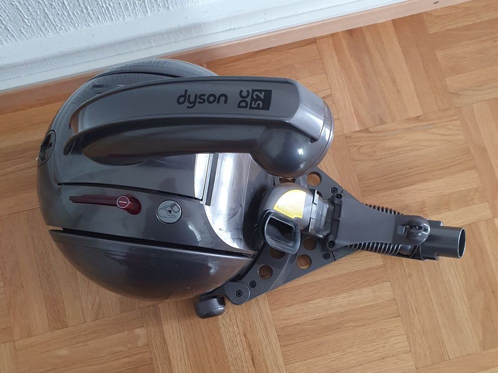 Dyson DC52 défectueux | Kaufen auf Ricardo