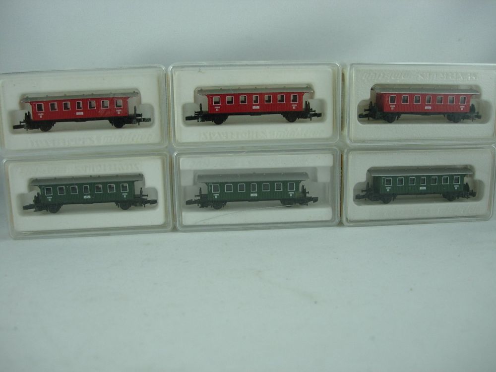 Märklin Mini-Club Spur Z: 6 x Plattformwagen grün/rot 8700 | Kaufen auf ...