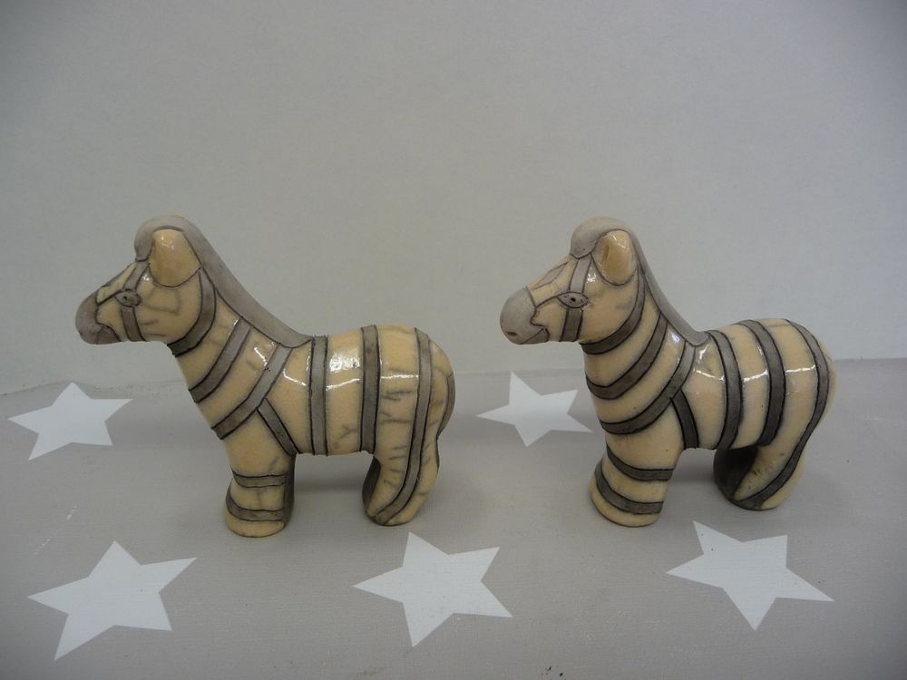 2 Zebras Zebra Raku South Africa ? (Gebraucht) in Rafz für CHF 22 – mit ...