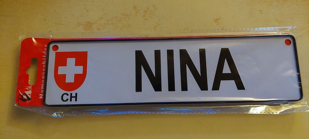 Namensschild NINA (Neu und originalverpackt) in Kallnach für CHF 5 – mit Lieferung auf Ricardo ...