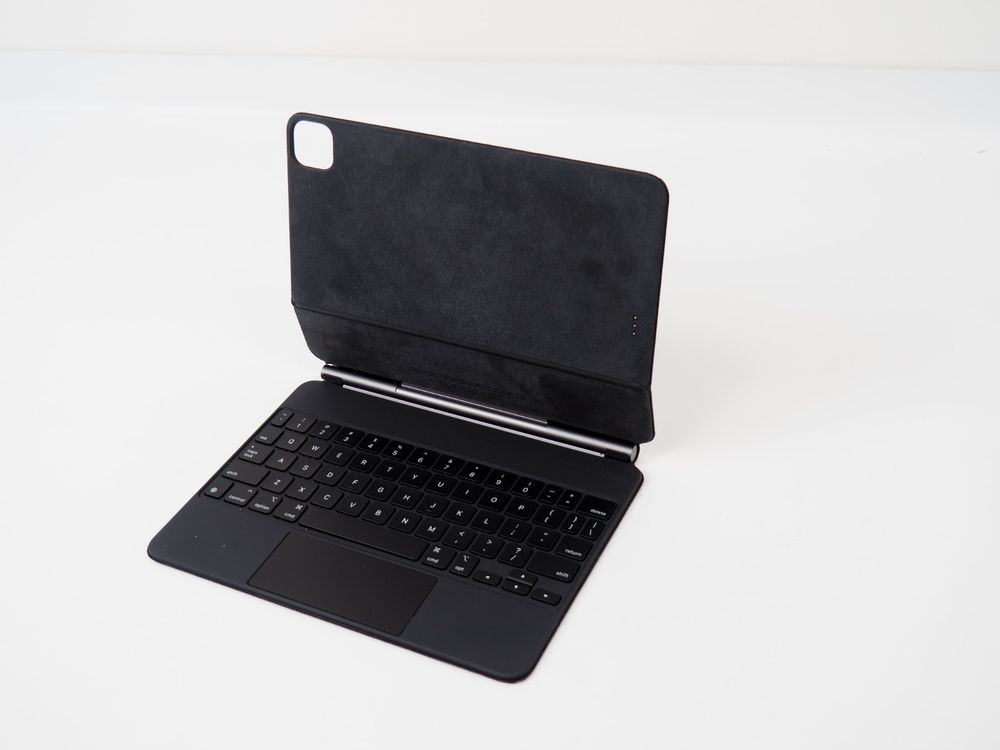 APPLE Magic Keyboard 11’’ A2261 QWERTY (24021956) (Gebraucht) in Zürich ...