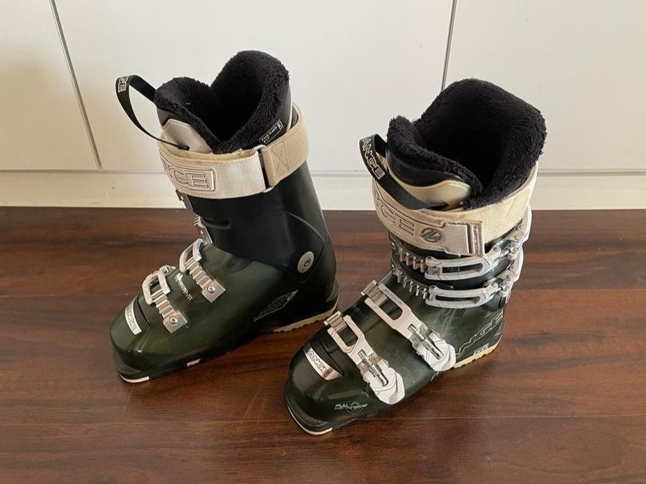 Skischuhe Lange RX L.V. (Gebraucht) in Weggis für CHF 10 – mit ...