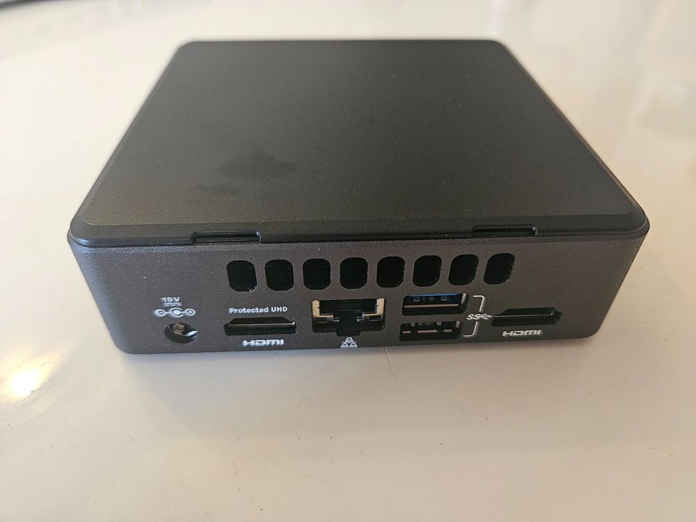 Intel NUC7i5DNK & 8GB RAM & 250GB SSD NVME M.2 (Gebraucht) in Lausanne ...