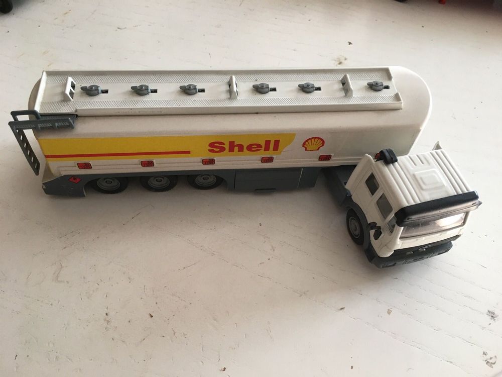 Siku Mercedes Shell Tanker (Gebraucht) in Grellingen für CHF 16.9 – mit ...