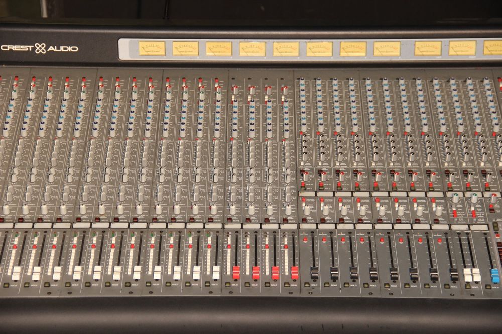Crest Audio analog Mischpult X8 / X Eight (Gebraucht) in Münchenbuchsee ...
