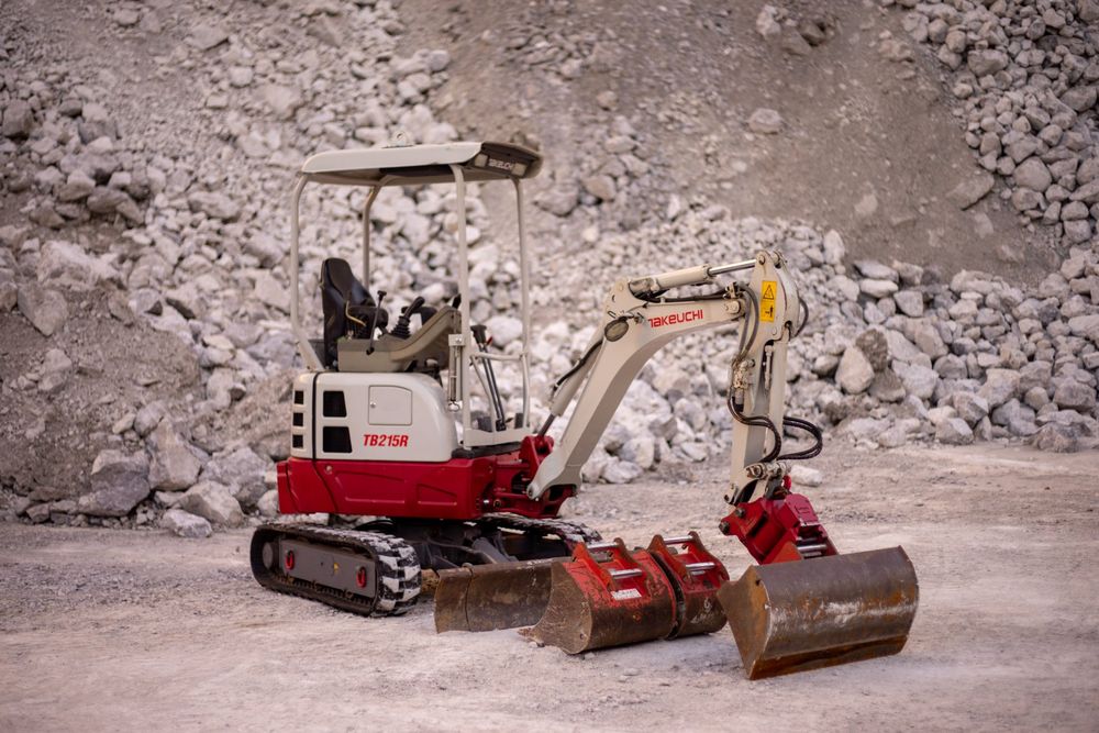 Bagger Takeuchi 1,7t mieten | Kaufen auf Ricardo