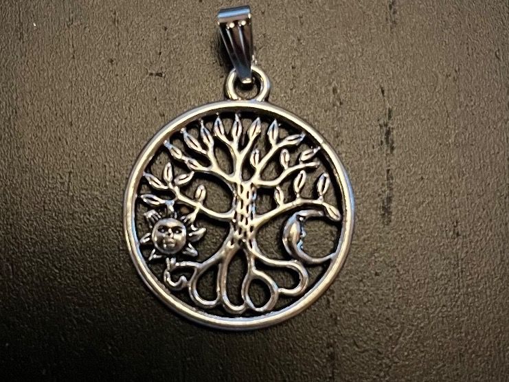 Amulett/ Anhänger Baum des Lebens mit Sonne und Mond (Neu (gemäss Beschreibung)) in Gams für CHF ...
