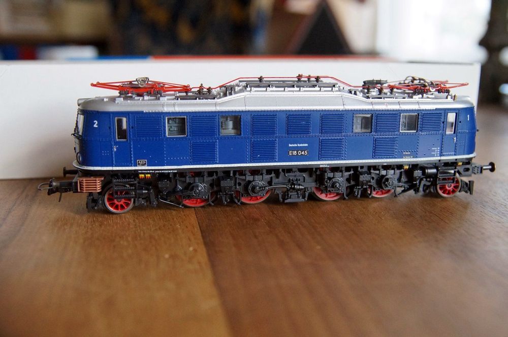 Roco 43659 - DB Baureihe E 18 045 | Kaufen auf Ricardo